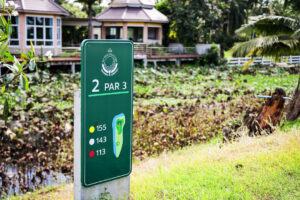เล่นกอล์ฟ - RSU VISTA GOLF COURSE